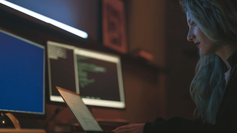 5 Most Famous Female Hackers in the World (Updated)