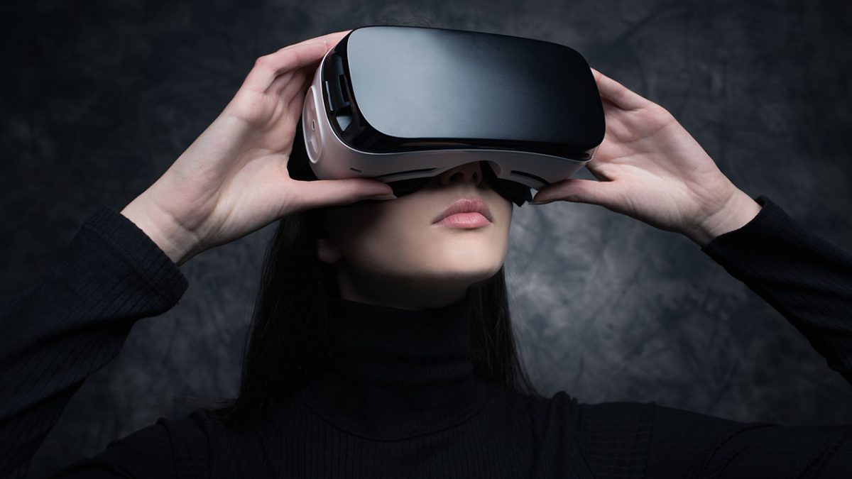 Dexemo Exoskeleton Glove Lets You Feel Virtual Reality Objects